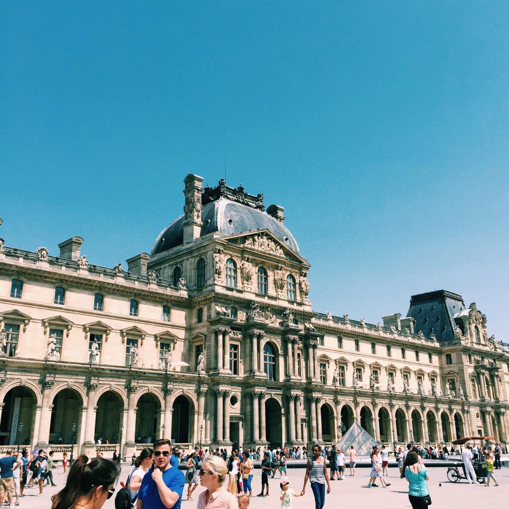 On How Paris Awakens the Sterling Essence of Life – Trish Lundy